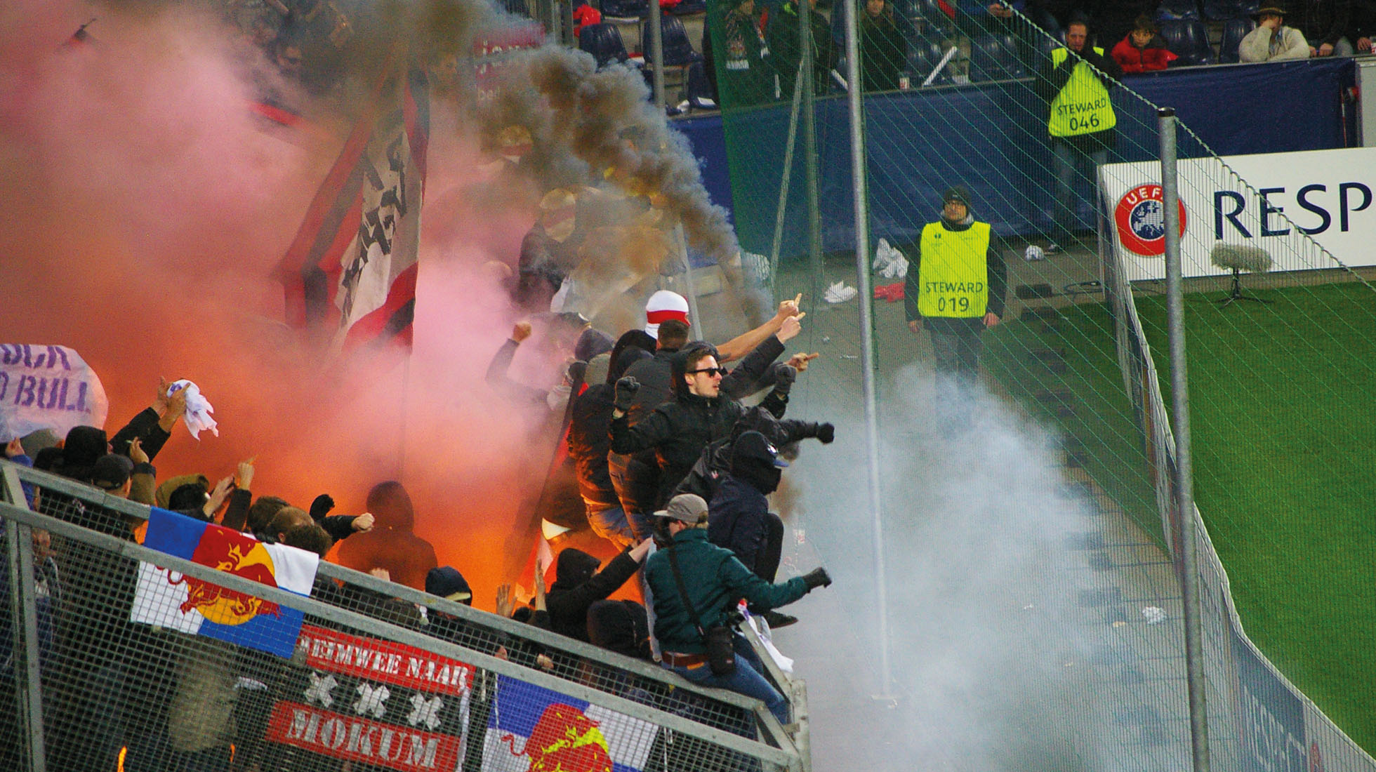 Hooligans, ultras… supporter à l’extrême | Espace des sciences