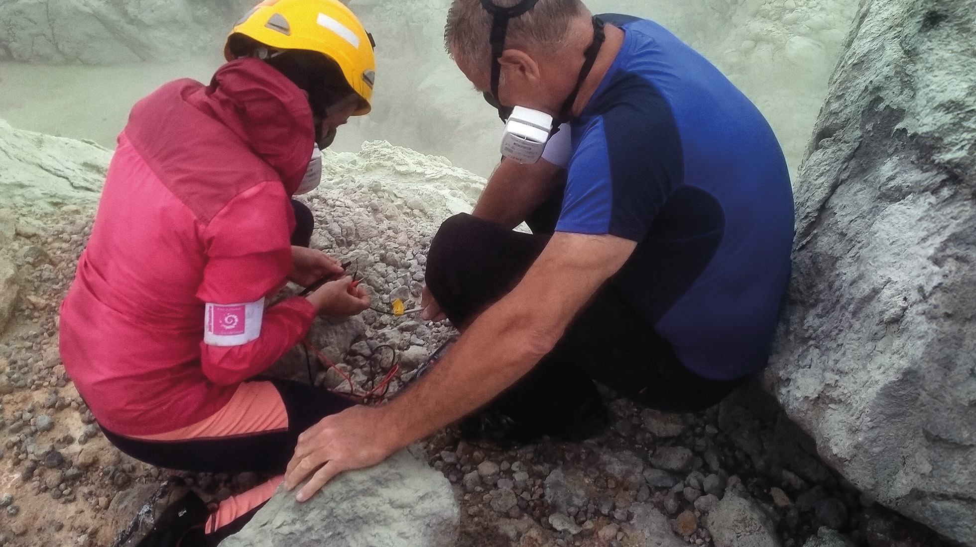Des volcans sous surveillance | Espace des sciences